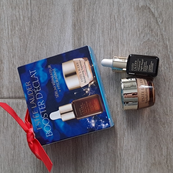 Estee Lauder | Skincare | Nwt Estee Lauder Mini Skincare Set | Poshmark